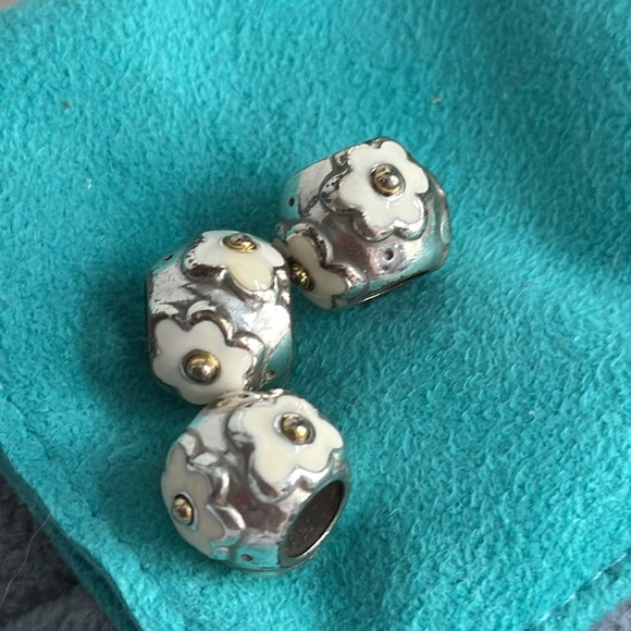 Brighton | Jewelry | Brighton Vintage Retired Silver Flower Beads ...